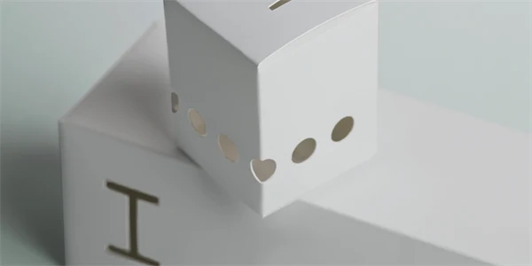 Paperboard vs Plastic Packaging | Holmen