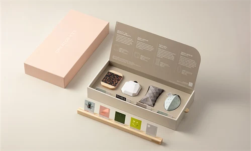 New Beauty Kit Invites To Create Together | Holmen